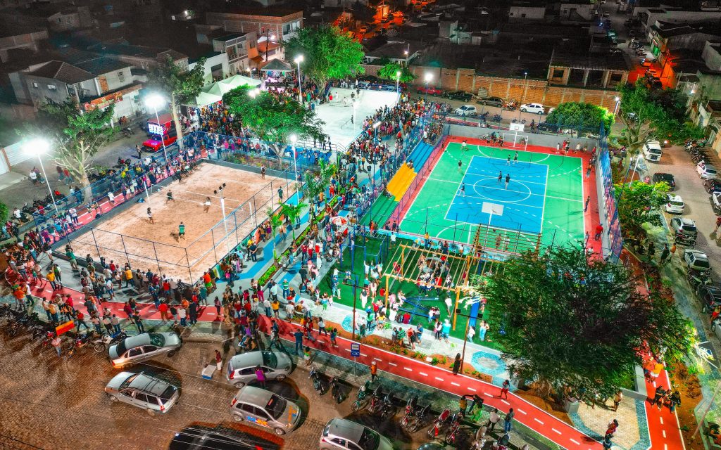 Um marco de transformação: Prefeitura de Coité entrega nova Praça do ...